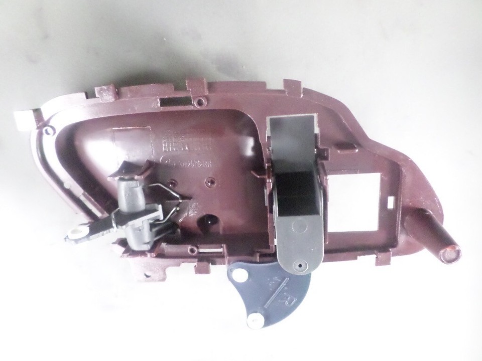 15708050 - AFTERMARKET - Red Passenger Side Door Handle - GM Trucks ...