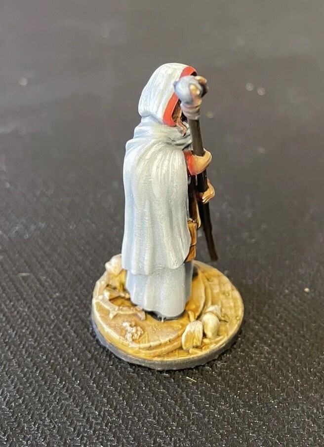 Dragonlance painted miniature Raistlin in white robes | eBay