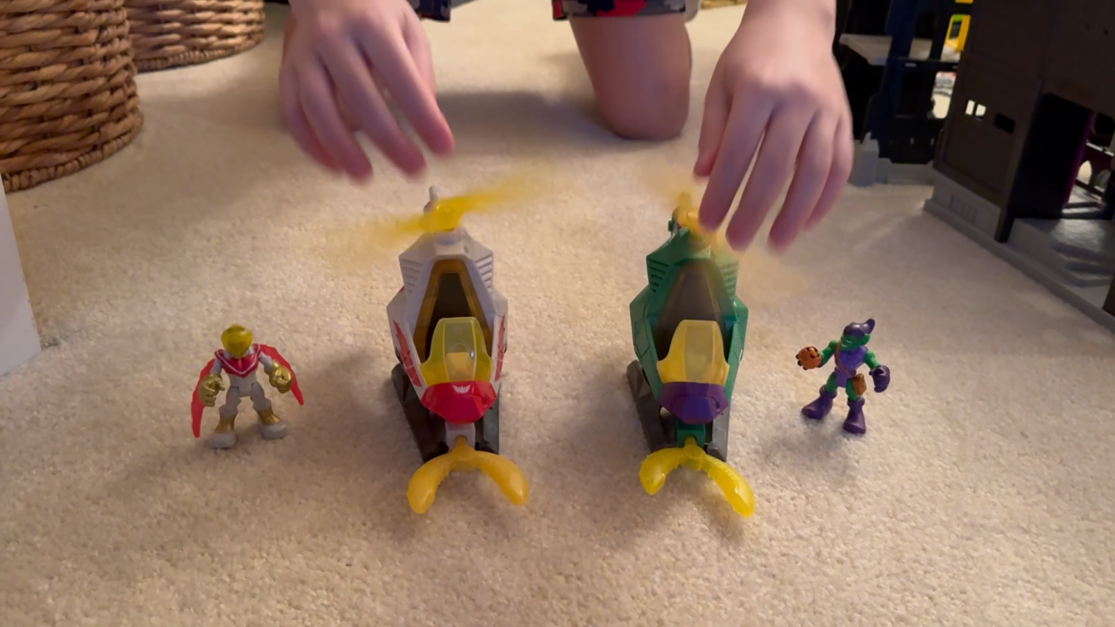 (2) Playskool Heroes Helicopters-Talon Copter w/ Falcon & Green Goblin ...