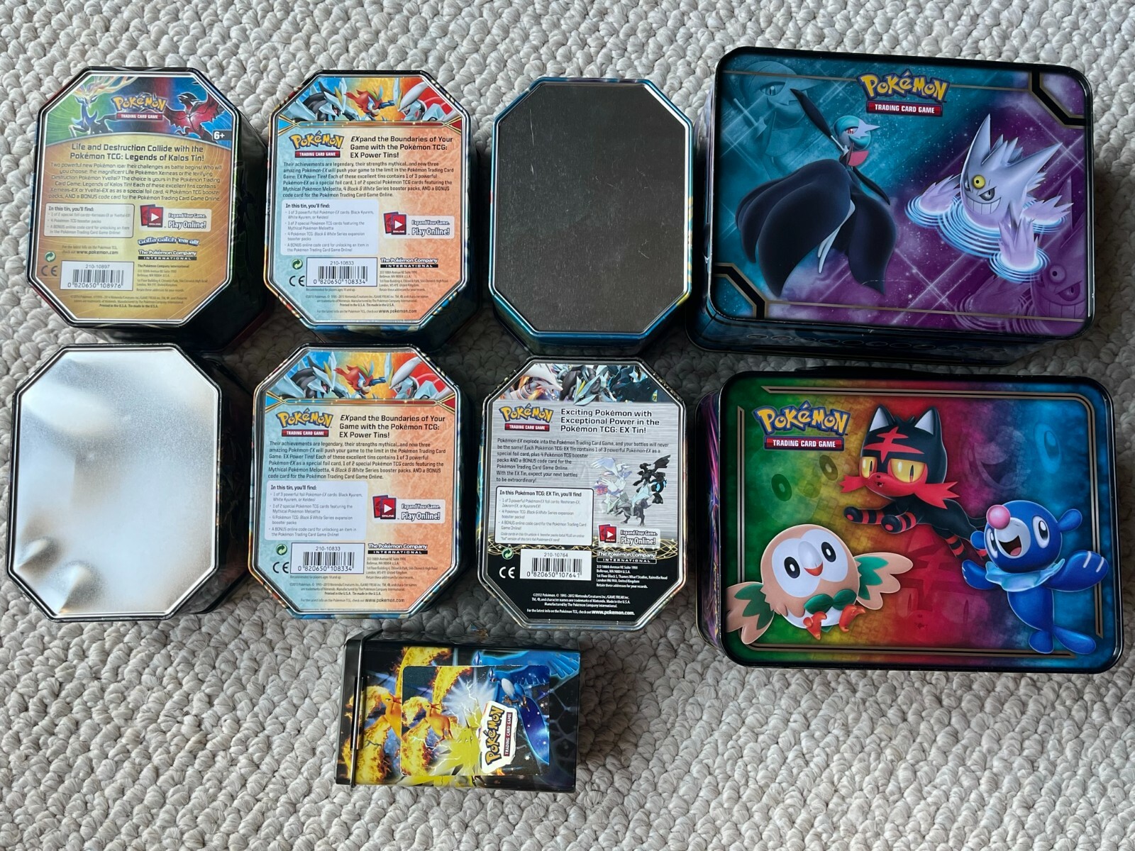 Lot de 8 boîtes vides Pokémon Tin Garchomp Kyurem Yveltal et autres PAS ...