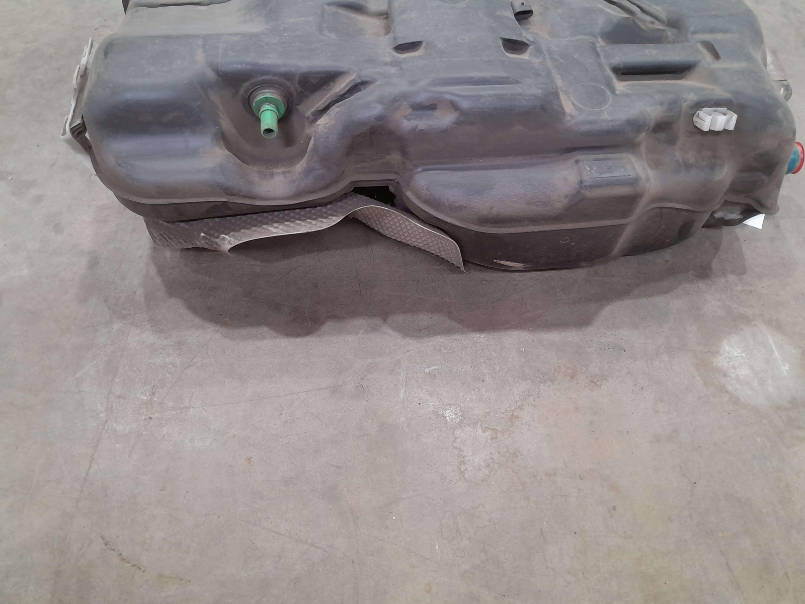 14 - 19 Mercedes Benz CLA250 FWD C117 Fuel Tank Assembly Gas Tank OEM ...