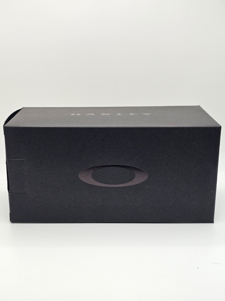 Oakley Fuel Cell Black Frame Chrome Polarized Lens OO9096-J560 | eBay