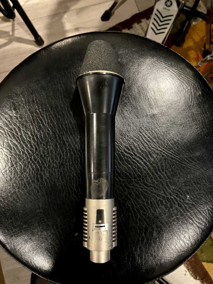 Vintage AKG D202 E1 Two-way cardioid dynamic microphone w. original ...