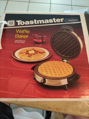 Vintage Toastmaster Model W252 Chrome Round Waffle Baker Maker 7 Inch ...
