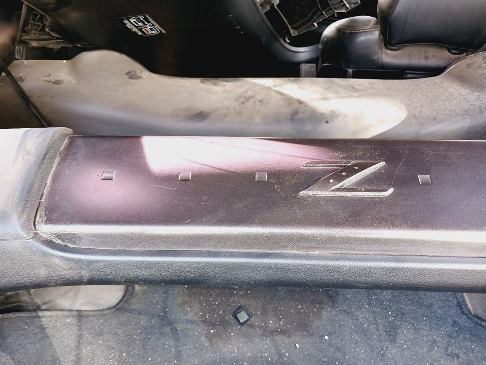 03-06 NISSAN 350Z Rear Trunk Strut Bar Z Plate Trim Cover Black OEM ...