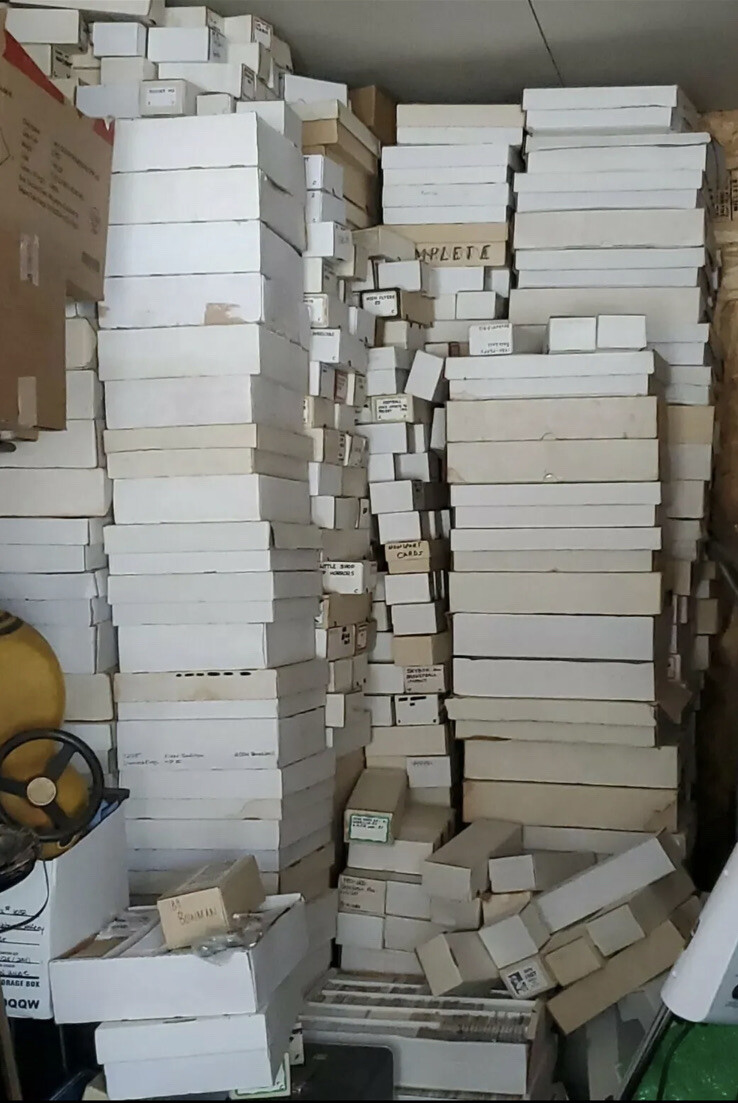 1,000,000 Card Collection Baseball, Basketball, Football Sold In 12 ...