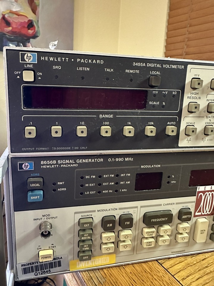 Hewlett-Packard 8656B RF Signal Generator + 3455A Digital Voltmeter Lab ...