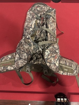 Badlands 2200 Internal Frame Hunting Pack Hip Belt Padded Polyester | eBay