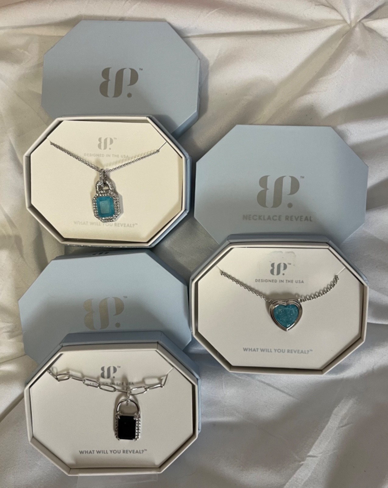 Bomb Party Blue Heart Necklace To Tremble In Happiness & 2 Locked and ...