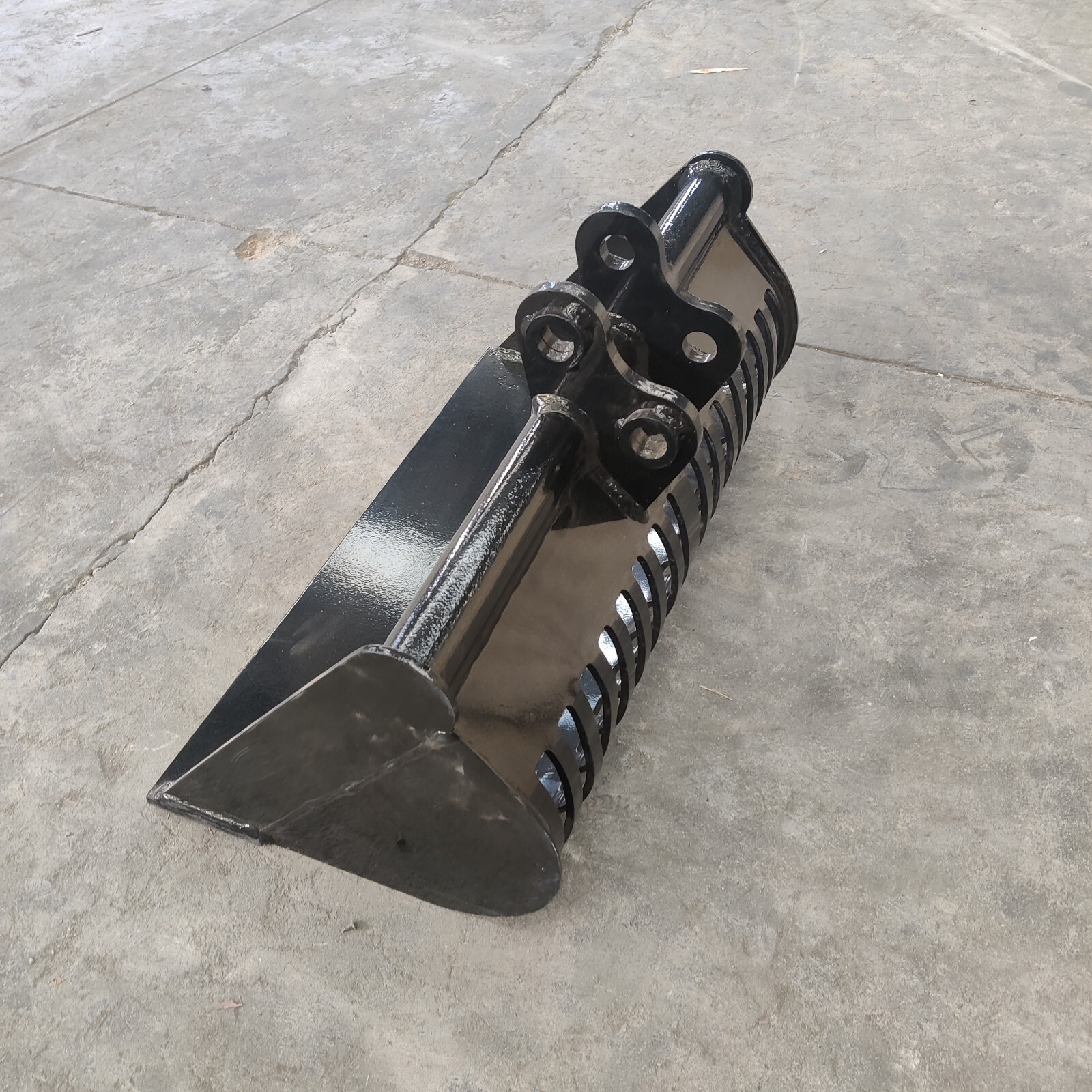 TYPHON Attachment 600mm Screening Skeleton Bucket for Mini Excavators ...