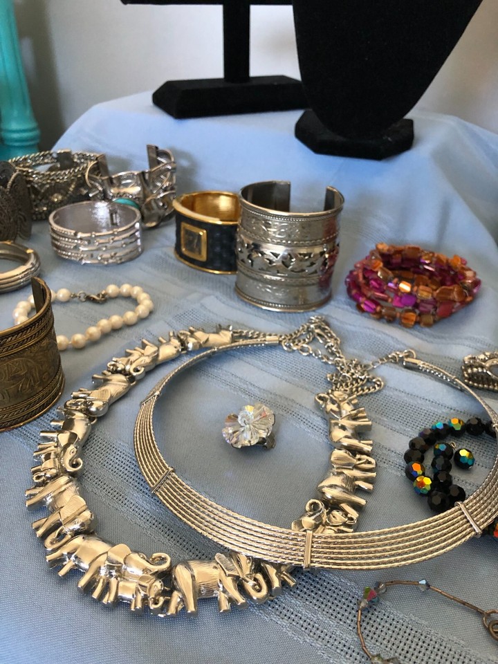 1/2 Pound Vintage To Modern COSTUME JEWELRY Lot. All Wearable ...