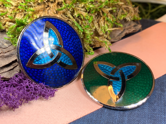 Enamel Trinity Knot Brooch Irish Scottish Wiccan Pagan Welsh Ladies Pin ...