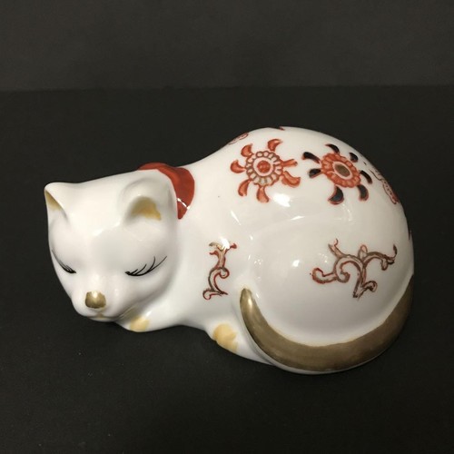 Vintage Imari Sleeping Cat Figurine Showa Retro Craftsmanship ...