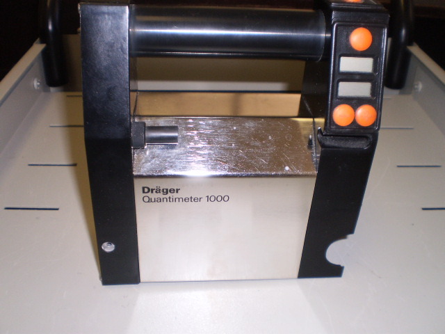 Drager Quantimeter 1000 Gas Detection Unit and Accuro Pump for sale ...