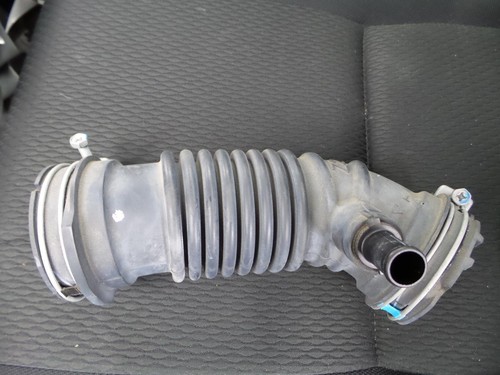 TOYOTA COROLLA AIR CLEANER DUCT RUBBER FLEXIBLE ZRE172R, SEDAN, 12/13 ...