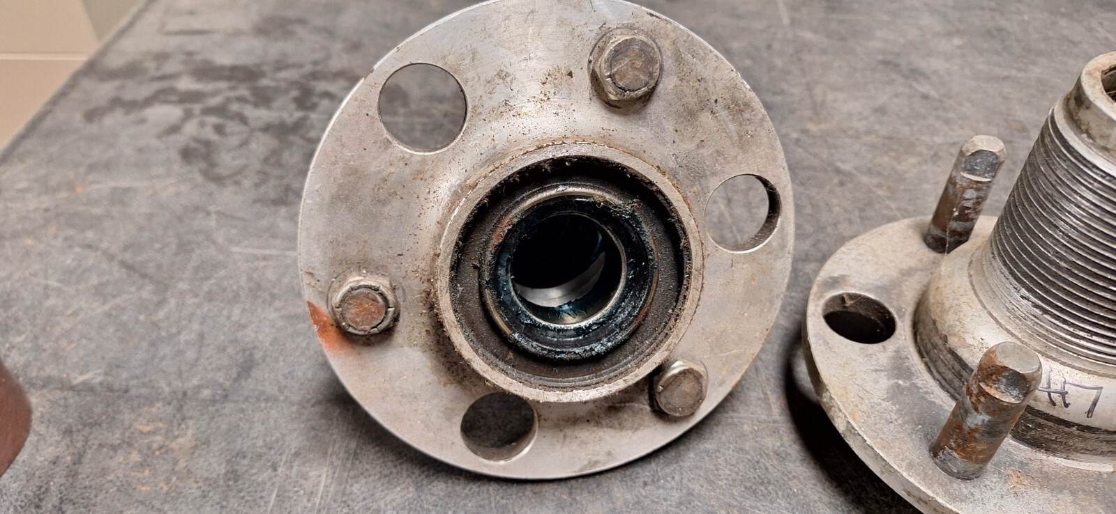 Halibrand 2 5/8 Left&Right 3 Pin Front Knock Off Hubs Indy Roadster ...