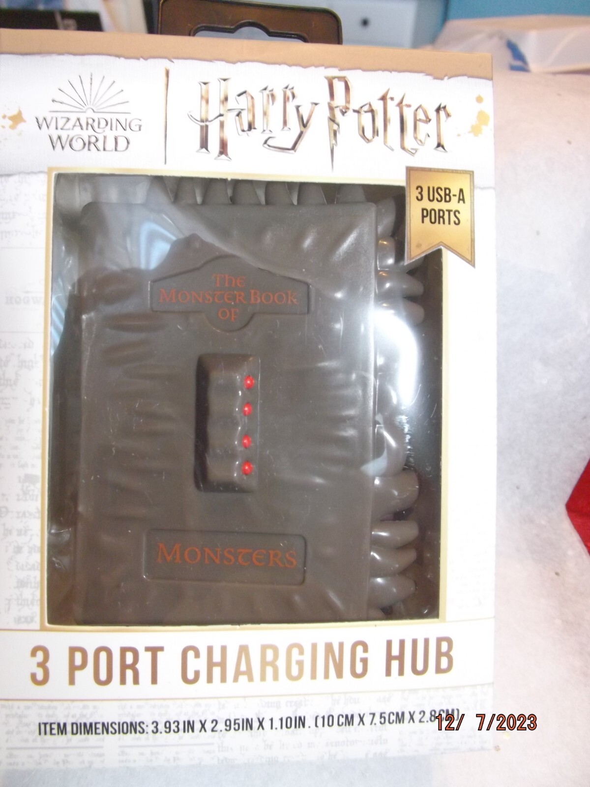 Harry Potter Monster Book 3 Port Charging Hub--Brand New | eBay