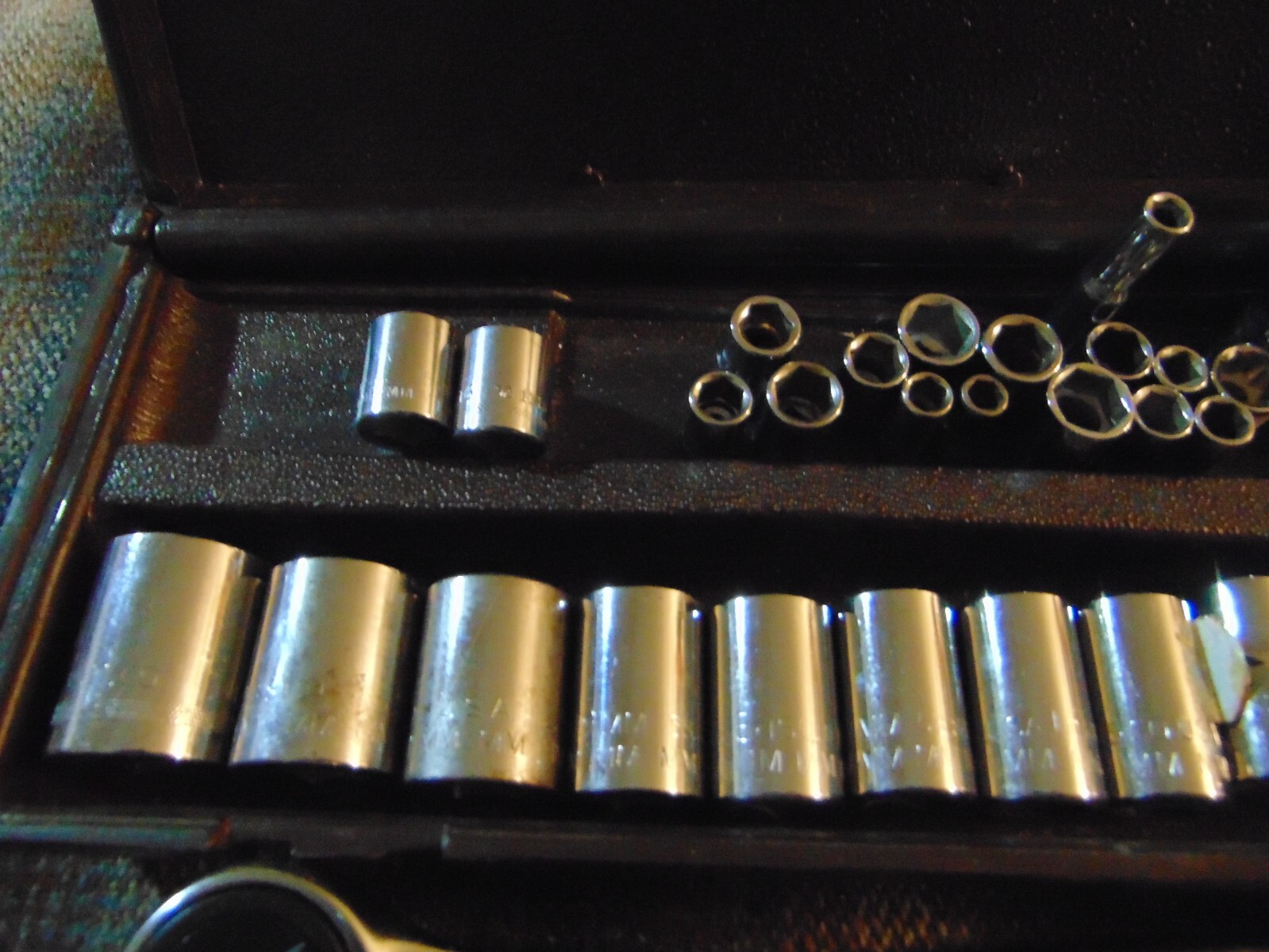 Vintage Easco 42 Piece 1/2 3/8 1/4 Drive Metric Standard SAE Socket Set ...
