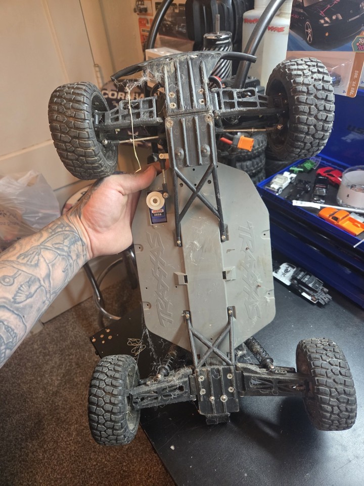 Traxxas Slash 2wd Vxl Roller With Servo No Electronics | eBay