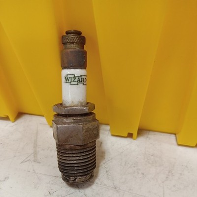 Vintage Wizard Spark Plug Lot 47 | eBay
