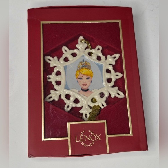 Lenox Disney Cinderella Princess Ceramic Christmas Tree Ornament ...