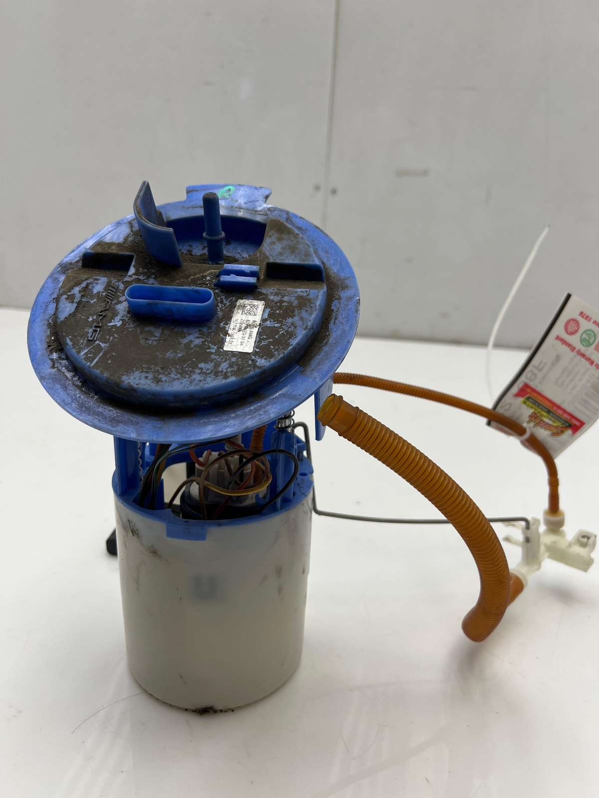 2010 - 16 Mercedes E63 W212 Fuel Pump Assembly RH Passenger Side OEM ...