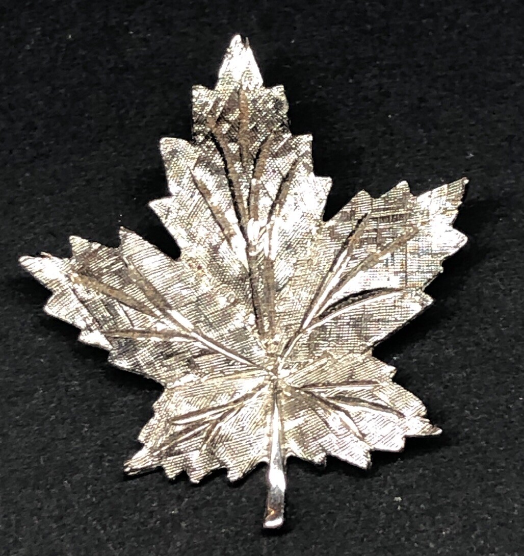 #82 Vintage Women's Jewelry Brooch HEYES CANADA Silver Metal Leaf | eBay