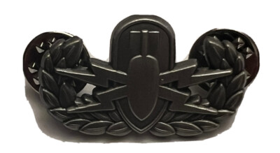 United States Army US Army EOD Pin Basic Lapel Pin Hat Pin Ordnance ...
