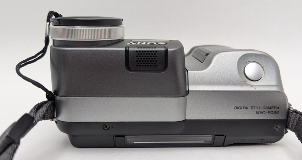 Sony Mavica MVC-FD88 1.3MP Digital Camera BUNDLE w/ Charger & Floppy ...