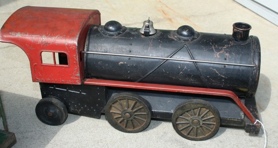 Vintage COR COR Train set 5 Piece Loco Tender Caboose Pressed Steel ...