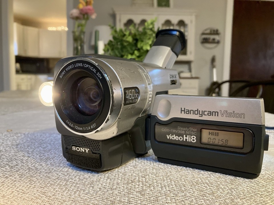 Sony CCD-TRV308 HI8 8mm Video8 camera Camcorder VCR Player Video ...