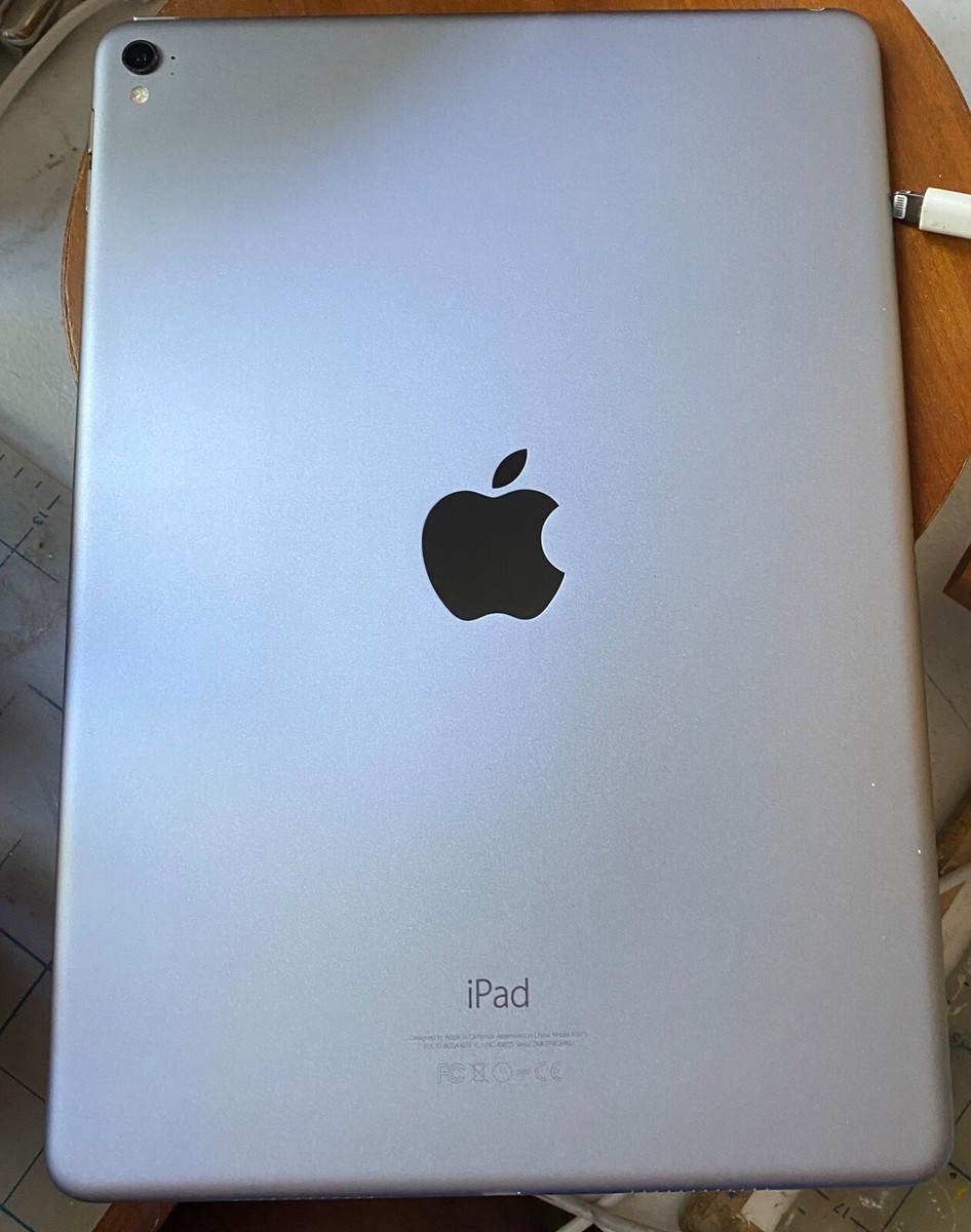 Apple iPad Pro 9.7 Apple iPad Pro 9.7