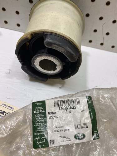 2015 2016 2017 2018 2019 Land Rover Discovery Sport Rear Insulator OEM ...