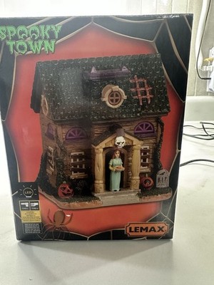 Lemax Spooky Town Halloween Village Banshee’s Treats Lighted Building ...