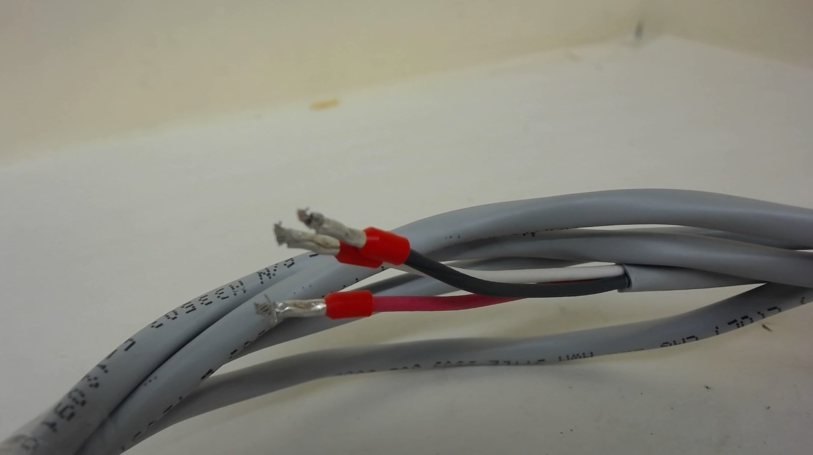 Manhattan Electric E120910 Cable P/n M33503 18 AWG 80 °c 300 V for sale ...