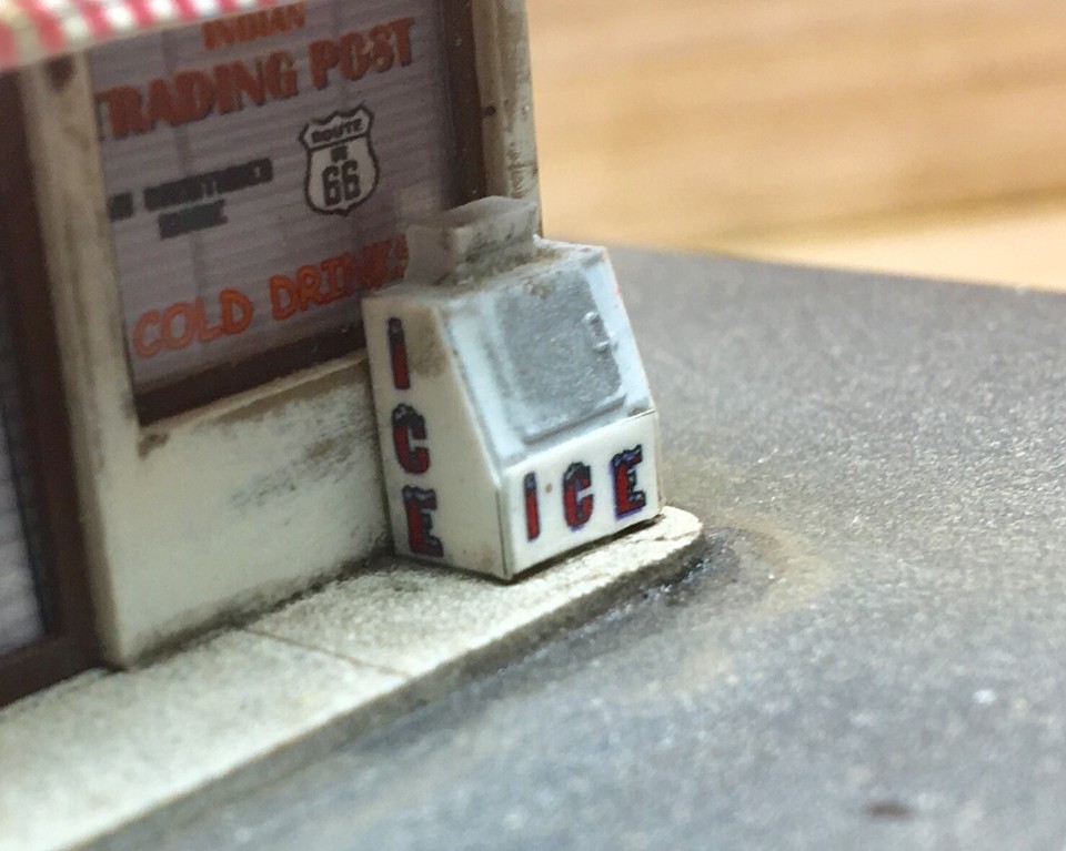 N Scale Ice Machines for Model Railroad Hobby by Showcase Miniatures ...