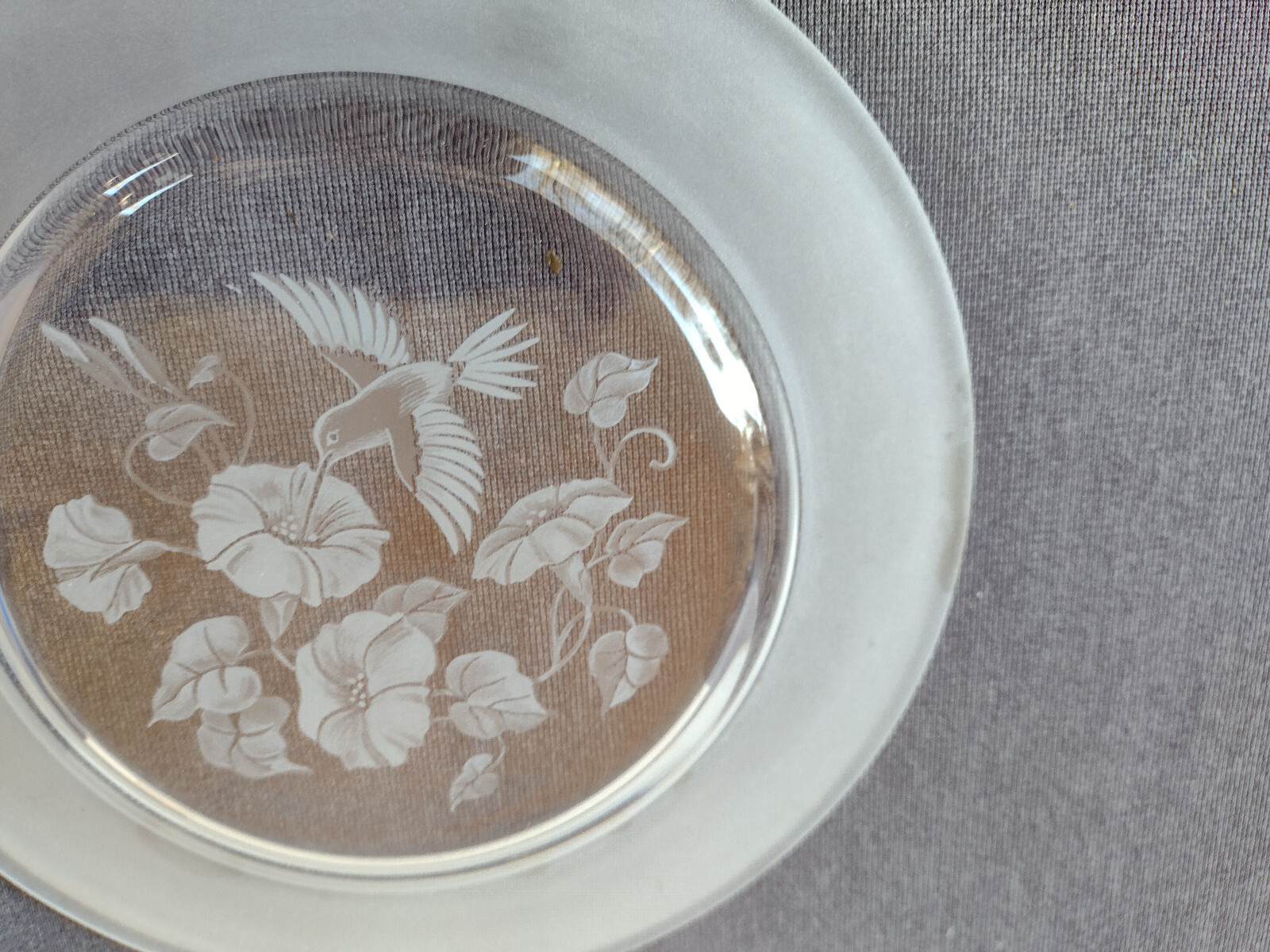 Avon Hummingbird Lead Crystal 7 7/8" Dessert Plates Frosted and Etched ...