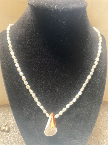 14k solid gold clap fresh pearl sea shell necklace - Gem