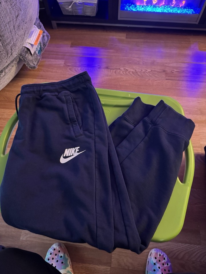 Nike Women’s 1XL Plus Size Athletic Lot Sweats Capris Long Sleeves 6 ...