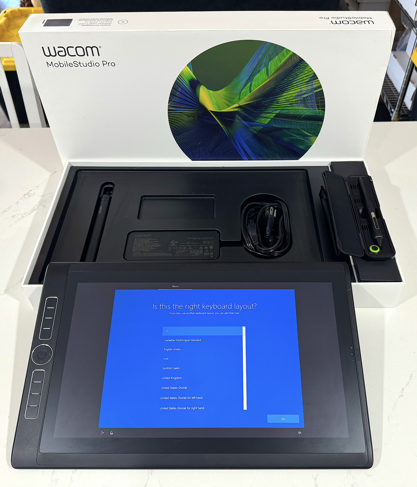 Wacom DTHW1620H Mobile Studio Pro 16 i7 512 GB NVIDIA® Quadro® M1000M 4 ...
