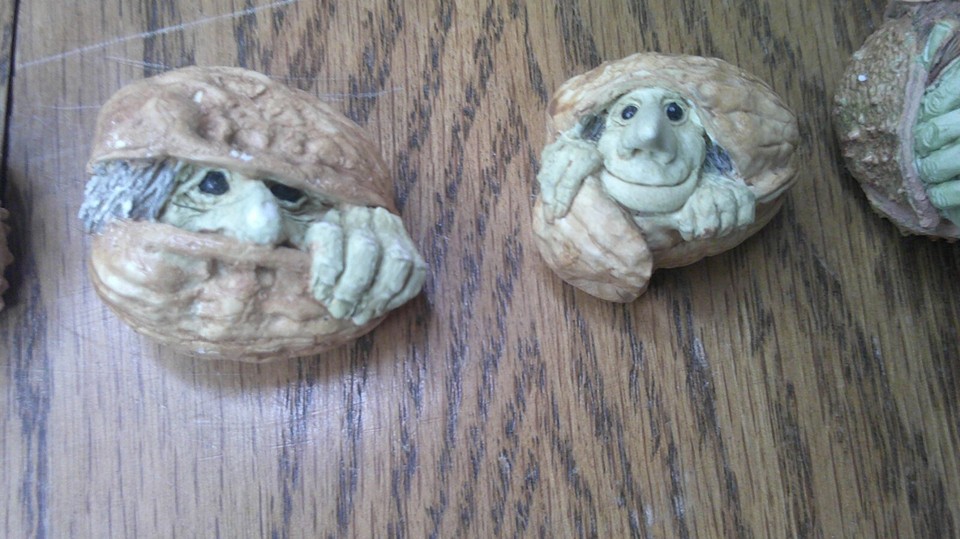 Rare 12 pcs. Clare craft disc world Nutcase men walnut figurines made ...