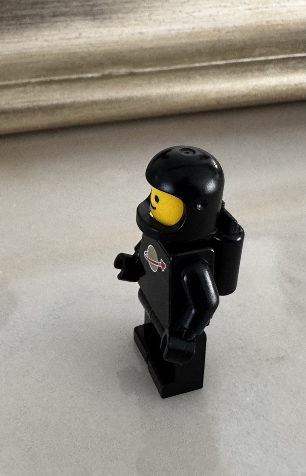 Lego Classic Space Black Astronaut Minifigure Spaceman Figure custom ...