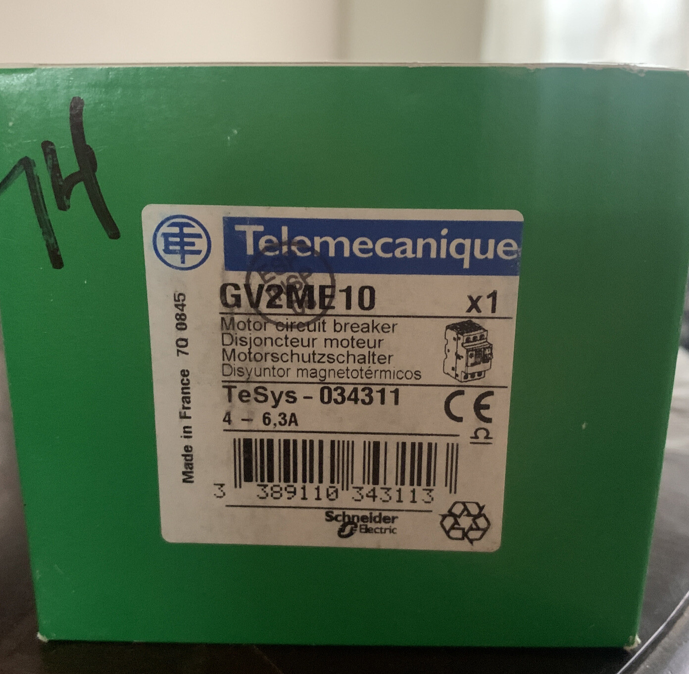 Schneider+Electric+GV2ME10+Motor+Circuit+Breaker+-+Black for sale ...