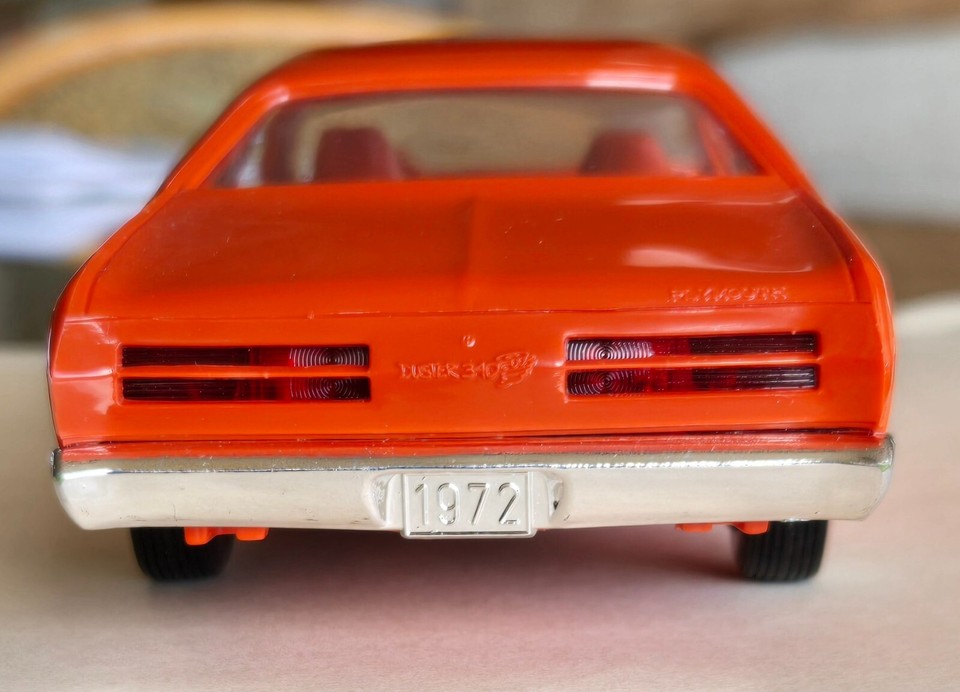 1972 Plymouth Duster Tor Red MPC Dealer 1/25 Scale Promo Model Car ...