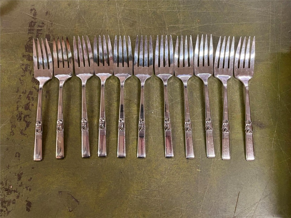 VTG Community finest Silverplate Silverware Set in Wooden Box | eBay