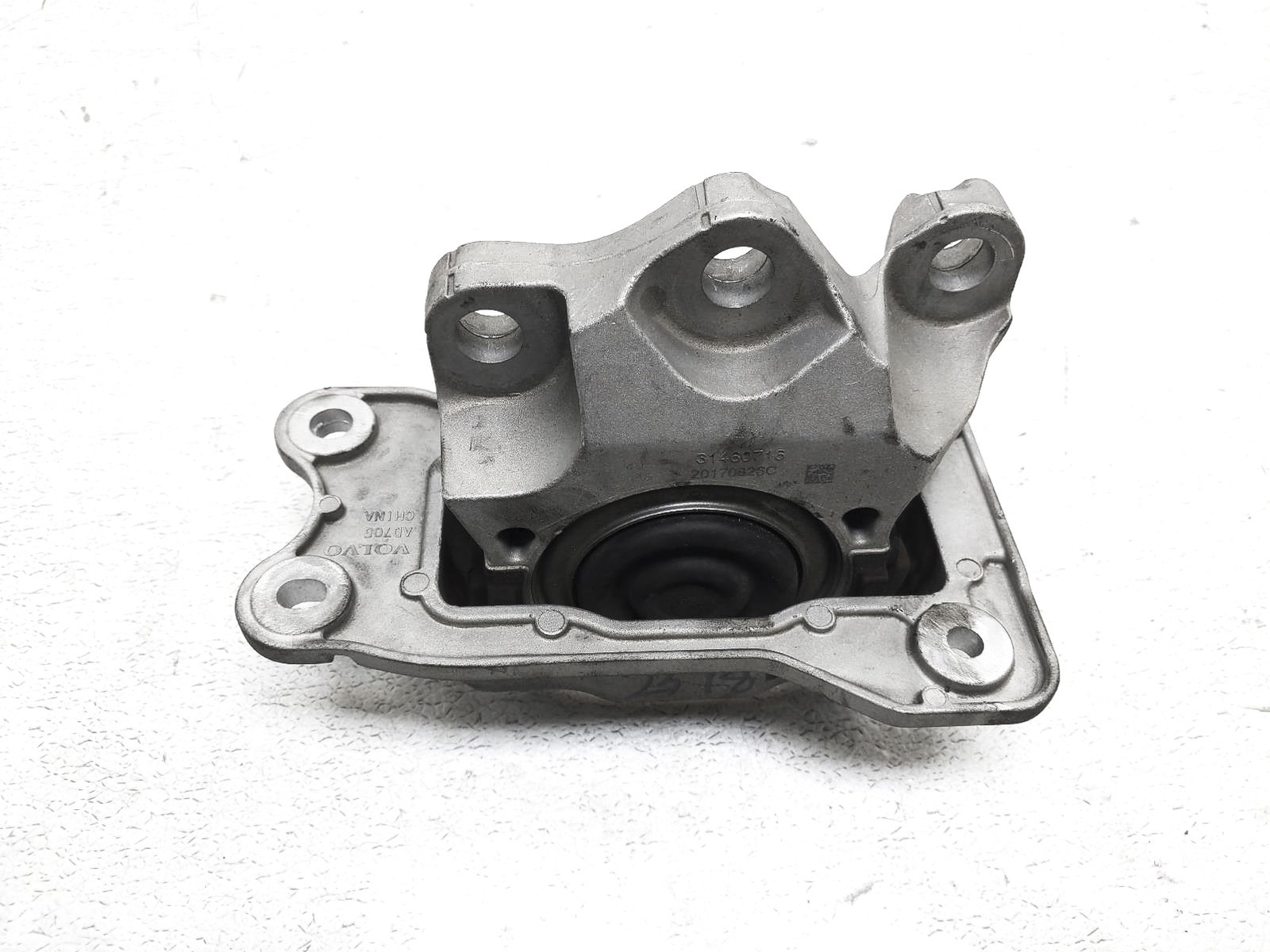 2017 2018 2019 2020 Volvo S90 At Fwd Driver Left Engine Mount Oem ...