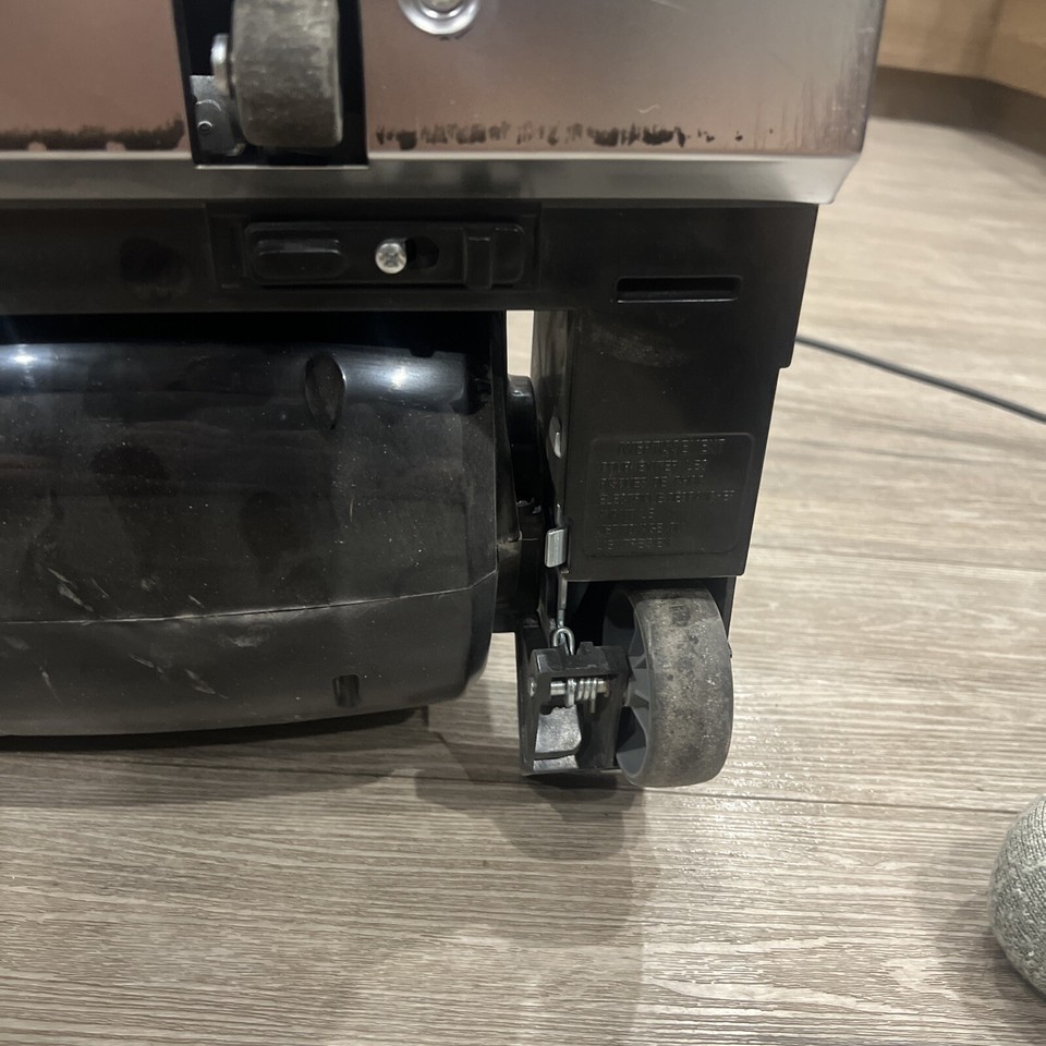 Simplicity USA S20D Symmetry Black Upright Bagged Household Vacuum ...