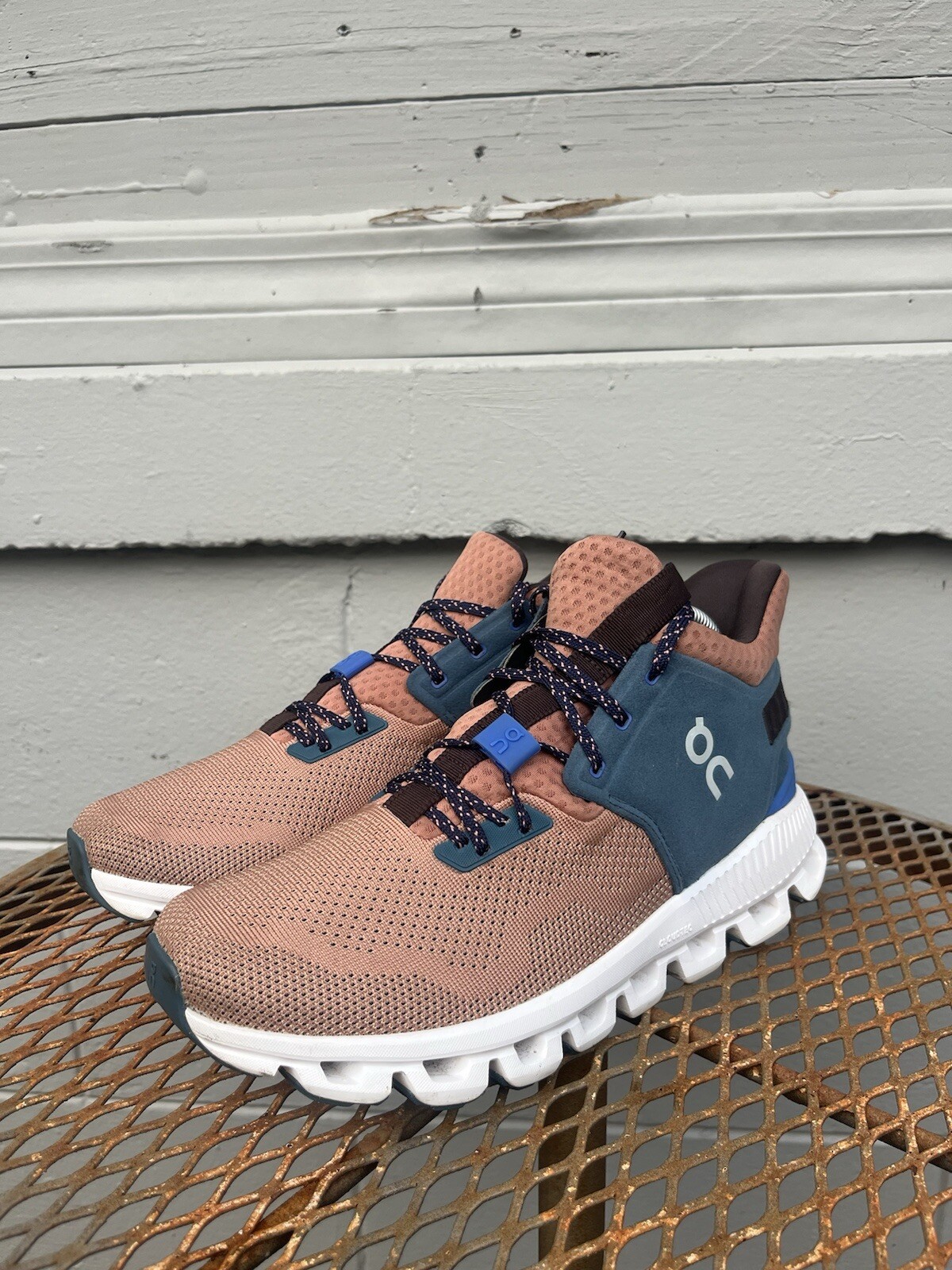 ON Running Cloud Hi Edge Blush Storm Pink Blue Athlet… - Gem