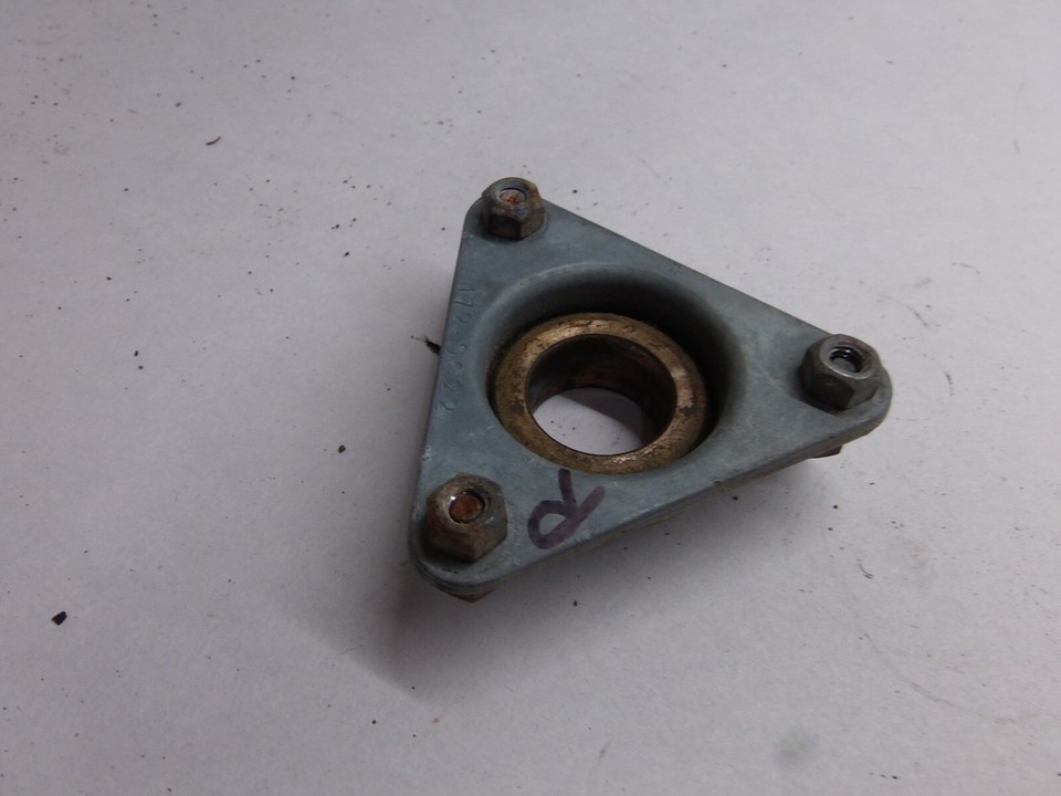 Bolens 824A Snow Blower Tecumseh 8 HP Right Auger End Bushing | eBay