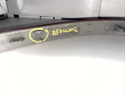 NEW MERCEDES-BENZ R W251 REAR RIGHT BUMPER REFLECTOR A2518200274 OEM | eBay